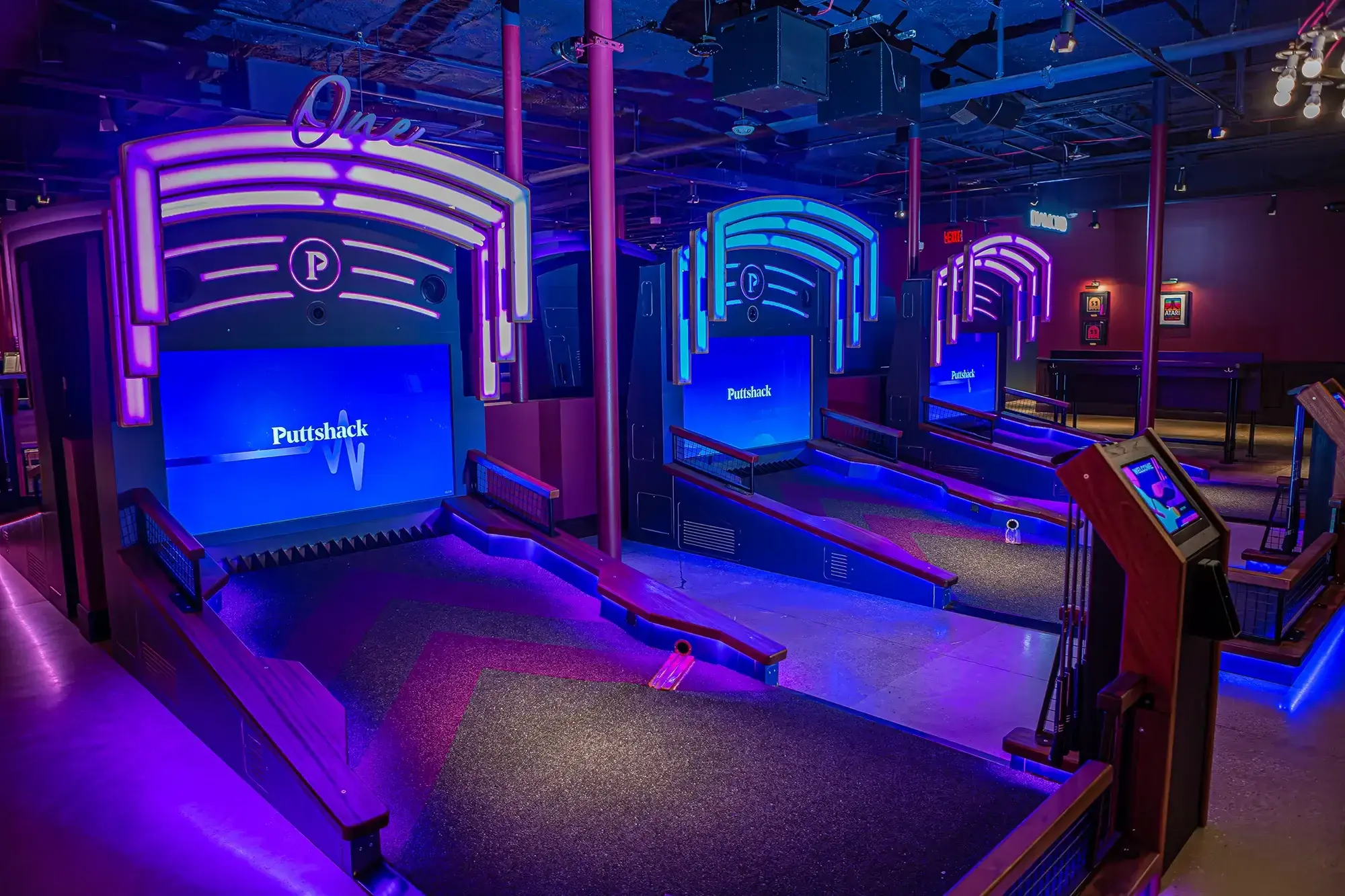 Puttshack Unveils Challenge Hole, a Tech-Infused, Interactive Mini Golf ...